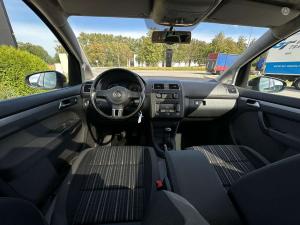 Black Volkswagen cross-touran 2012 in Klaipeda, with an engine capacity of 1.60 L and mileage of 249 thousand km for 6350 €, photo 7 on AUTOMOTO.COM.LV