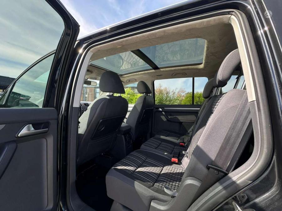 Black Volkswagen cross-touran 2012 in Klaipeda, with an engine capacity of 1.60 L and mileage of 249 thousand km for 6350 €, photo 9 on AUTOMOTO.COM.LV