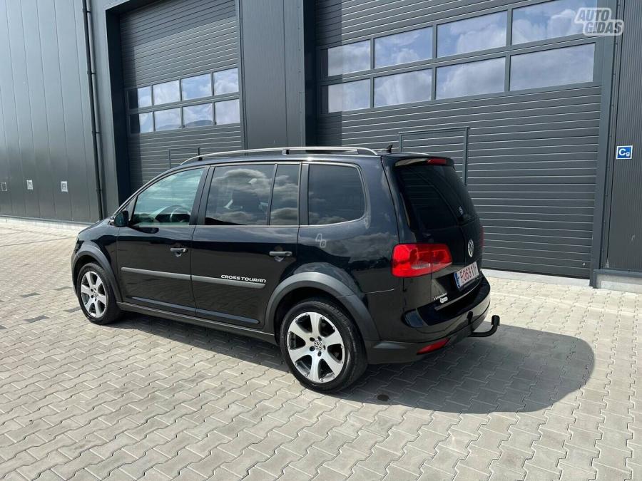 Melns Volkswagen cross-touran 2012 Klaipėda, ar dzinēja tilpumu 1.60 L un nobraukumu 249 tūkst. km par 6400 €, foto 6 vietnē AUTOMOTO.COM.LV