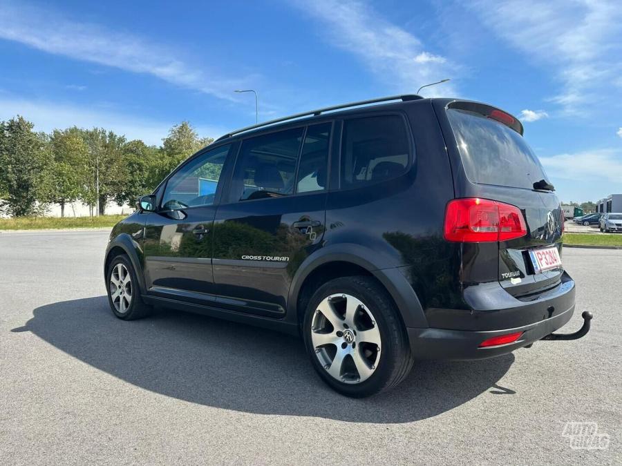 Melns Volkswagen cross-touran 2012 Klaipėda, ar dzinēja tilpumu 1.60 L un nobraukumu 249 tūkst. km par 6400 €, foto 16 vietnē AUTOMOTO.COM.LV