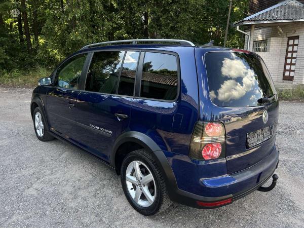 Zils Volkswagen cross-touran 2007 Utena, ar dzinēja tilpumu 2.00 L un nobraukumu 292 tūkst. km par 3750 €, foto 4 vietnē AUTOMOTO.COM.LV