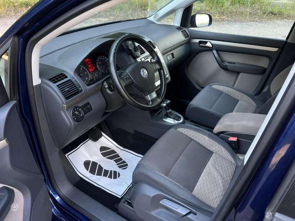 Zils Volkswagen cross-touran 2007 Utena, ar dzinēja tilpumu 2.00 L un nobraukumu 292 tūkst. km par 3450 €, foto 7 vietnē AUTOMOTO.COM.LV
