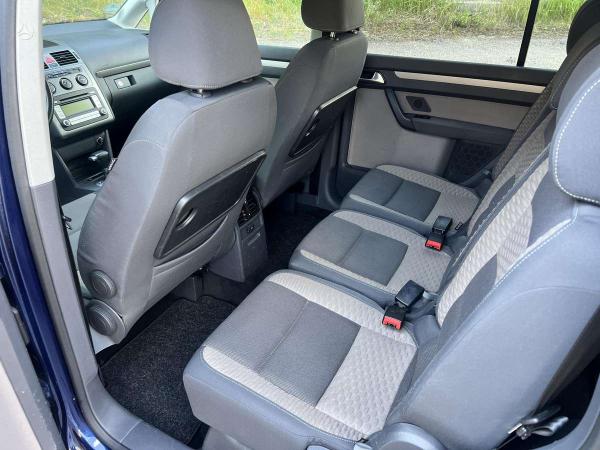 Zils Volkswagen cross-touran 2007 Utena, ar dzinēja tilpumu 2.00 L un nobraukumu 292 tūkst. km par 3450 €, foto 8 vietnē AUTOMOTO.COM.LV