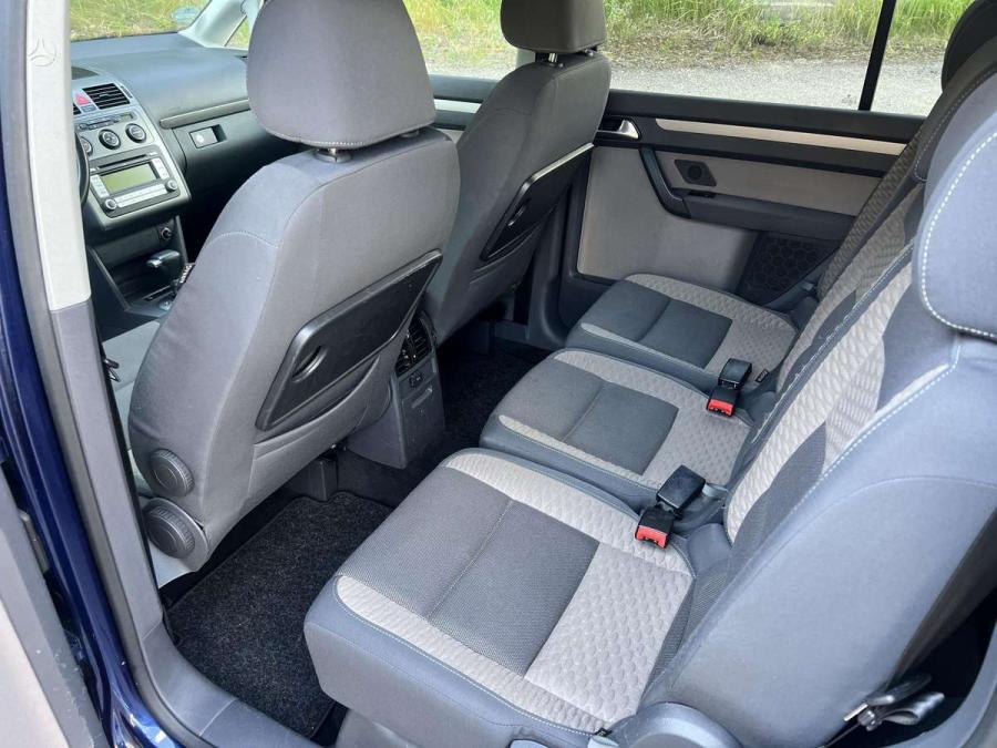 Zils Volkswagen cross-touran 2007 Utena, ar dzinēja tilpumu 2.00 L un nobraukumu 292 tūkst. km par 3450 €, foto 9 vietnē AUTOMOTO.COM.LV