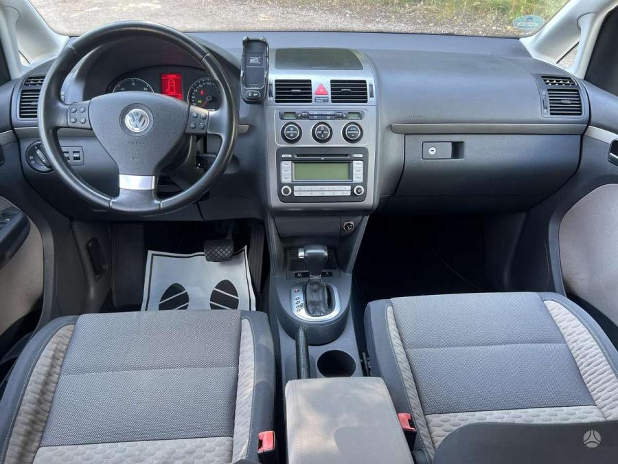 Zils Volkswagen cross-touran 2007 Utena, ar dzinēja tilpumu 2.00 L un nobraukumu 292 tūkst. km par 3450 €, foto 10 vietnē AUTOMOTO.COM.LV