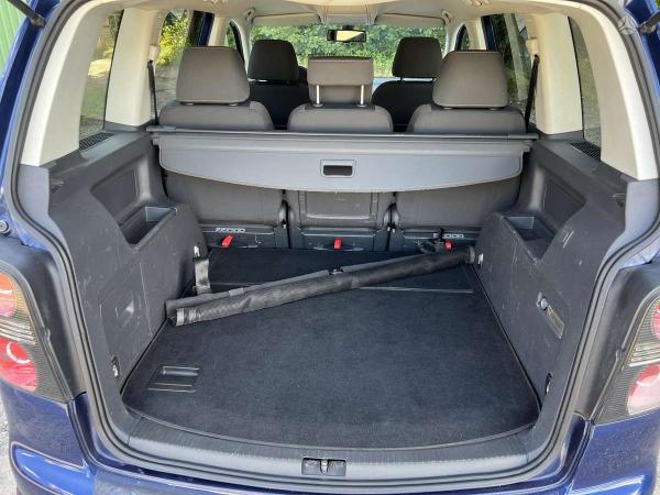 Zils Volkswagen cross-touran 2007 Utena, ar dzinēja tilpumu 2.00 L un nobraukumu 292 tūkst. km par 3450 €, foto 10 vietnē AUTOMOTO.COM.LV