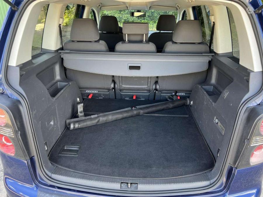 Zils Volkswagen cross-touran 2007 Utena, ar dzinēja tilpumu 2.00 L un nobraukumu 292 tūkst. km par 3450 €, foto 11 vietnē AUTOMOTO.COM.LV