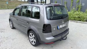 Brūns Volkswagen cross-touran 2008 Viļņa, ar dzinēja tilpumu 1.97 L un nobraukumu 277 tūkst. km par 5400 €, foto 4 vietnē AUTOMOTO.COM.LV