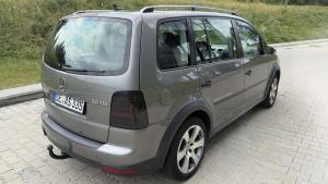 Brūns Volkswagen cross-touran 2008 Viļņa, ar dzinēja tilpumu 1.97 L un nobraukumu 277 tūkst. km par 5400 €, foto 5 vietnē AUTOMOTO.COM.LV