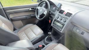 Brūns Volkswagen cross-touran 2008 Viļņa, ar dzinēja tilpumu 1.97 L un nobraukumu 277 tūkst. km par 5400 €, foto 6 vietnē AUTOMOTO.COM.LV