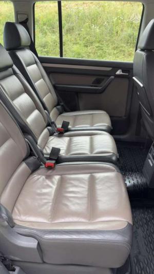 Brūns Volkswagen cross-touran 2008 Viļņa, ar dzinēja tilpumu 1.97 L un nobraukumu 277 tūkst. km par 5400 €, foto 8 vietnē AUTOMOTO.COM.LV