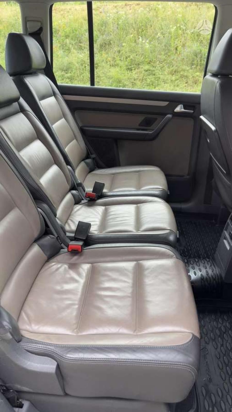 Brūns Volkswagen cross-touran 2008 Viļņa, ar dzinēja tilpumu 1.97 L un nobraukumu 277 tūkst. km par 5400 €, foto 8 vietnē AUTOMOTO.COM.LV