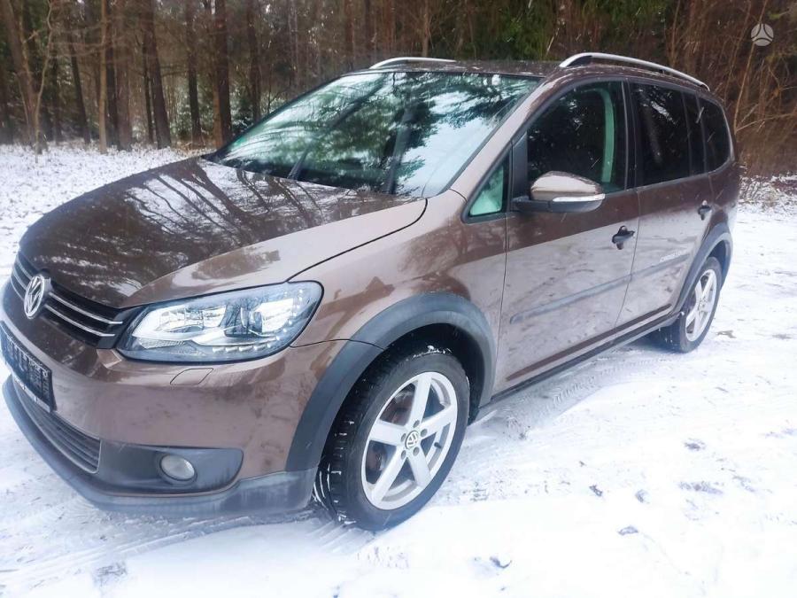 Brūns Volkswagen cross-touran 2011 Utena, ar dzinēja tilpumu 1.39 L un nobraukumu 224 tūkst. km par 6300 €, foto 1 vietnē AUTOMOTO.COM.LV