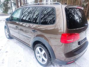 Brūns Volkswagen cross-touran 2011 Utena, ar dzinēja tilpumu 1.39 L un nobraukumu 224 tūkst. km par 6300 €, foto 3 vietnē AUTOMOTO.COM.LV