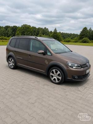 Volkswagen cross-touran 2013 Viļņa, ar dzinēja tilpumu 2.00 L un nobraukumu 244 tūkst. km par 8910 €, foto 3 vietnē AUTOMOTO.COM.LV