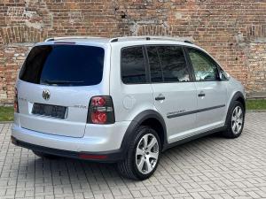 Pelēks Volkswagen cross-touran 2007 Kėdainiai, ar dzinēja tilpumu 2.00 L un nobraukumu 275 tūkst. km par 3999 €, foto 4 vietnē AUTOMOTO.COM.LV
