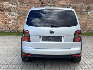 Pelēks Volkswagen cross-touran 2007 Kėdainiai, ar dzinēja tilpumu 2.00 L un nobraukumu 275 tūkst. km par 3999 €, foto 10 vietnē AUTOMOTO.COM.LV