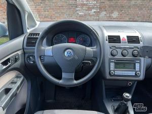 Pelēks Volkswagen cross-touran 2007 Kėdainiai, ar dzinēja tilpumu 2.00 L un nobraukumu 275 tūkst. km par 3999 €, foto 18 vietnē AUTOMOTO.COM.LV