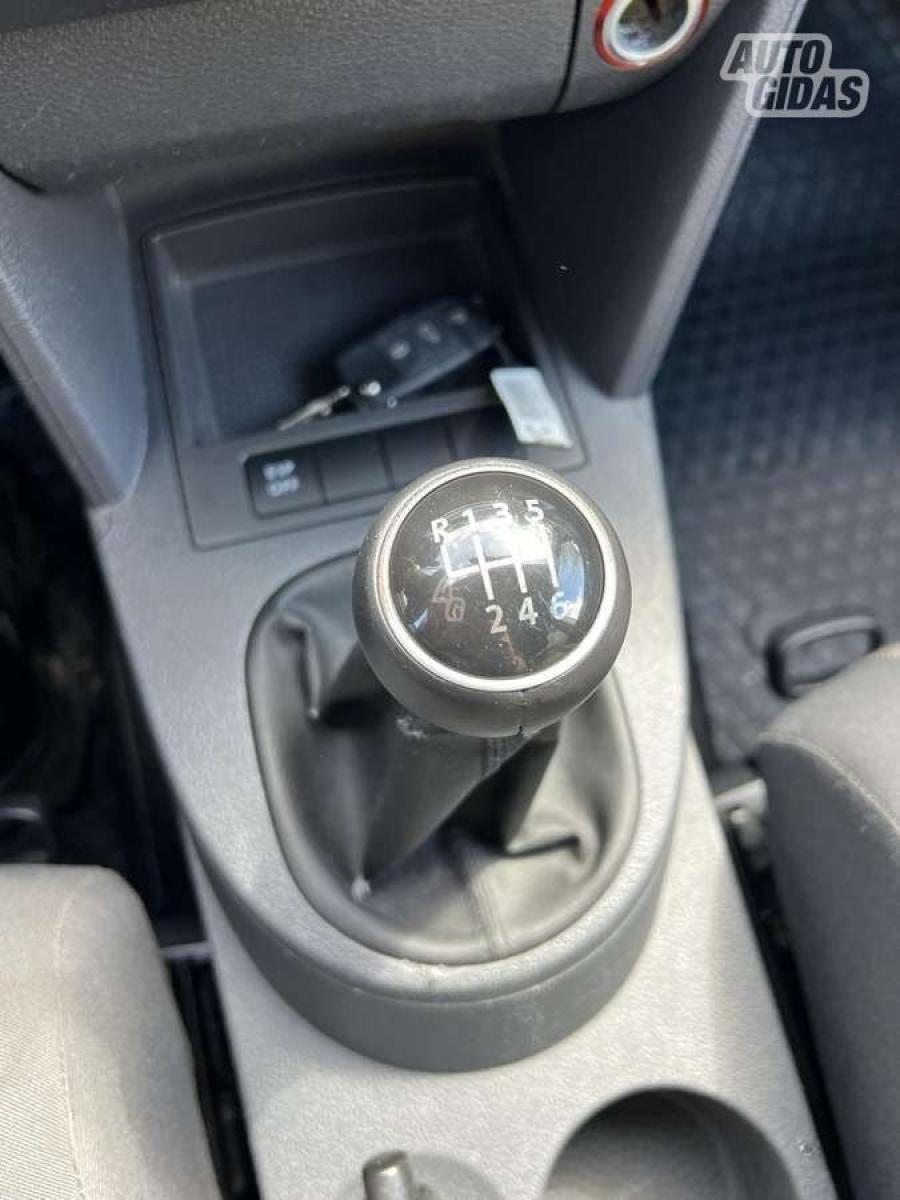 Pelēks Volkswagen cross-touran 2007 Kėdainiai, ar dzinēja tilpumu 2.00 L un nobraukumu 275 tūkst. km par 3999 €, foto 24 vietnē AUTOMOTO.COM.LV