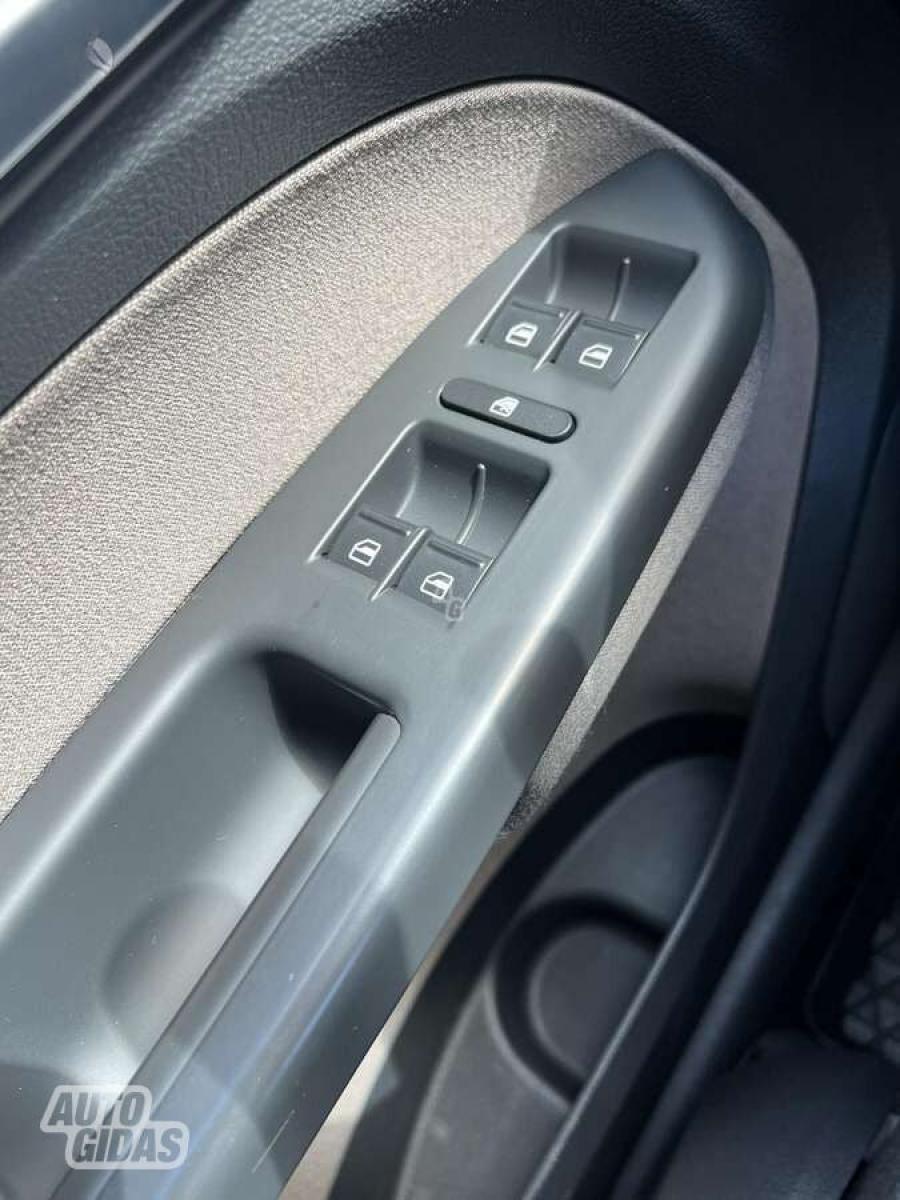 Pelēks Volkswagen cross-touran 2007 Kėdainiai, ar dzinēja tilpumu 2.00 L un nobraukumu 275 tūkst. km par 3999 €, foto 25 vietnē AUTOMOTO.COM.LV