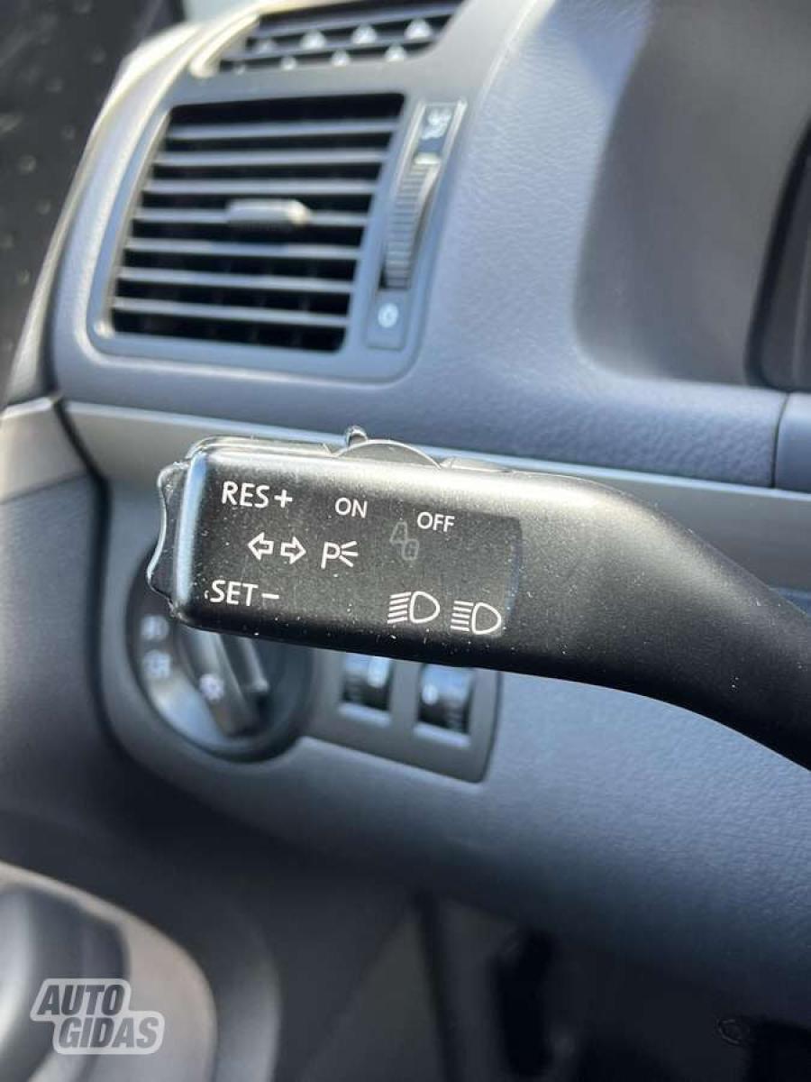 Pelēks Volkswagen cross-touran 2007 Kėdainiai, ar dzinēja tilpumu 2.00 L un nobraukumu 275 tūkst. km par 3999 €, foto 27 vietnē AUTOMOTO.COM.LV