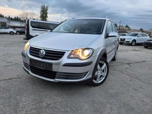 Pelēks Volkswagen cross-touran 2007 Utena, ar dzinēja tilpumu 2.00 L un nobraukumu 200 tūkst. km par 3550 €, foto 3 vietnē AUTOMOTO.COM.LV