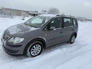 Pelēks Volkswagen cross-touran 2008 Mažeikiai, ar dzinēja tilpumu 1.90 L un nobraukumu 289 tūkst. km par 3950 €, foto 7 vietnē AUTOMOTO.COM.LV