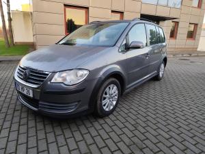 Grey Volkswagen cross-touran 2008 in Mazeikiai, with an engine capacity of 1.90 L and mileage of 289 thousand km for 3900 €, photo 15 on AUTOMOTO.COM.LV