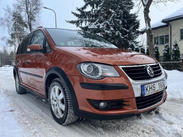 Volkswagen cross-touran 2007 Kauņa, ar dzinēja tilpumu 2.00 L un nobraukumu 329 tūkst. km par 5500 €, foto 1 vietnē AUTOMOTO.COM.LV