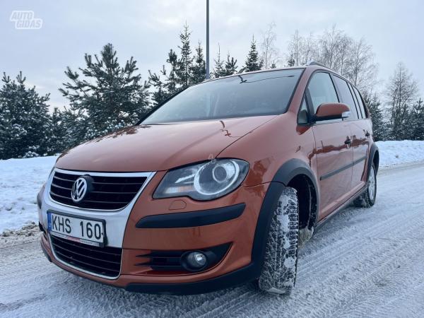 Volkswagen cross-touran 2007 Kauņa, ar dzinēja tilpumu 2.00 L un nobraukumu 329 tūkst. km par 5500 €, foto 5 vietnē AUTOMOTO.COM.LV