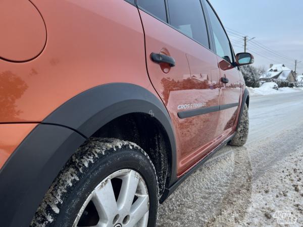 Volkswagen cross-touran 2007 Kauņa, ar dzinēja tilpumu 2.00 L un nobraukumu 329 tūkst. km par 5500 €, foto 8 vietnē AUTOMOTO.COM.LV