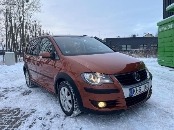 Volkswagen cross-touran 2007 Kauņa, ar dzinēja tilpumu 2.00 L un nobraukumu 329 tūkst. km par 5500 €, foto 9 vietnē AUTOMOTO.COM.LV