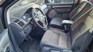 Volkswagen cross-touran 2007 Šauļi, ar dzinēja tilpumu 1.90 L un nobraukumu 320 tūkst. km par 1980 €, foto 10 vietnē AUTOMOTO.COM.LV