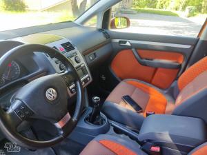 Volkswagen cross-touran 2007 in Utena, with an engine capacity of 2.00 L and mileage of 265 thousand km for 4150 €, photo 22 on AUTOMOTO.COM.LV