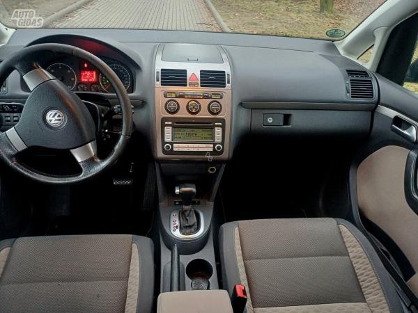 Volkswagen cross-touran 2008 in Kaunas, with an engine capacity of 2.00 L and mileage of 321 thousand km for 3250 €, photo 7 on AUTOMOTO.COM.LV