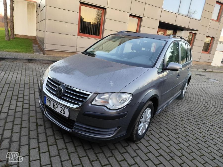 Volkswagen cross-touran 2008 Mažeikiai, ar dzinēja tilpumu 1.90 L un nobraukumu 289 tūkst. km par 3950 €, foto 11 vietnē AUTOMOTO.COM.LV