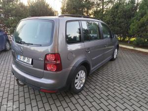 Volkswagen cross-touran 2008 Mažeikiai, ar dzinēja tilpumu 1.90 L un nobraukumu 289 tūkst. km par 3950 €, foto 14 vietnē AUTOMOTO.COM.LV