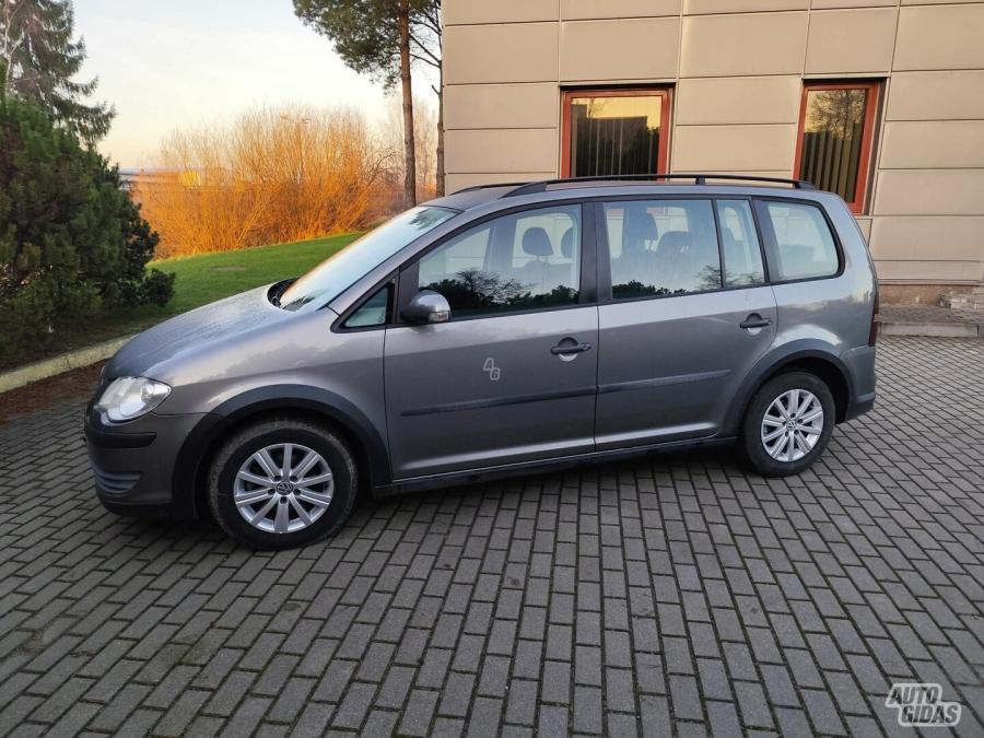 Volkswagen cross-touran 2008 Mažeikiai, ar dzinēja tilpumu 1.90 L un nobraukumu 289 tūkst. km par 3950 €, foto 16 vietnē AUTOMOTO.COM.LV