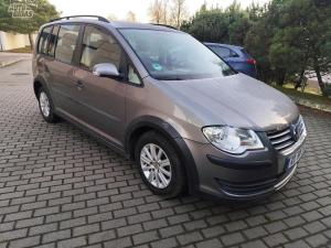 Volkswagen cross-touran 2008 Mažeikiai, ar dzinēja tilpumu 1.90 L un nobraukumu 289 tūkst. km par 3950 €, foto 17 vietnē AUTOMOTO.COM.LV