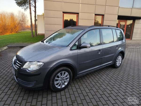 Volkswagen cross-touran 2008 Mažeikiai, ar dzinēja tilpumu 1.90 L un nobraukumu 289 tūkst. km par 3900 €, foto 9 vietnē AUTOMOTO.COM.LV