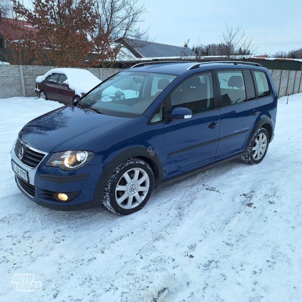 Volkswagen cross-touran 2009 Marijampole, ar dzinēja tilpumu 2.00 L un nobraukumu 237 tūkst. km par 4450 €, foto 1 vietnē AUTOMOTO.COM.LV