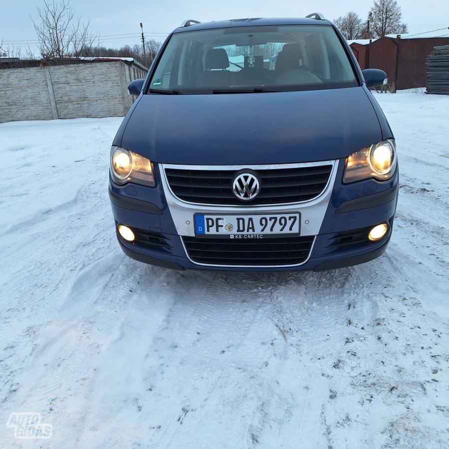 Volkswagen cross-touran 2009 Marijampole, ar dzinēja tilpumu 2.00 L un nobraukumu 237 tūkst. km par 4450 €, foto 16 vietnē AUTOMOTO.COM.LV