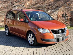 Volkswagen cross-touran 2009 in Kedainiai, with an engine capacity of 2.00 L and mileage of 265 thousand km for 3999 €, photo  on AUTOMOTO.COM.LV