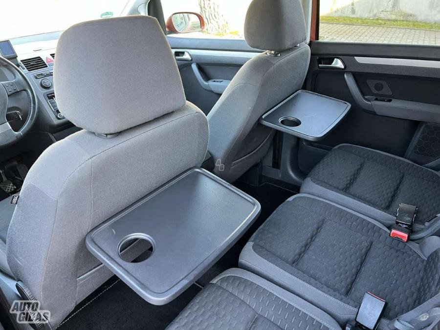 Volkswagen cross-touran 2009 in Kedainiai, with an engine capacity of 2.00 L and mileage of 265 thousand km for 3999 €, photo 20 on AUTOMOTO.COM.LV