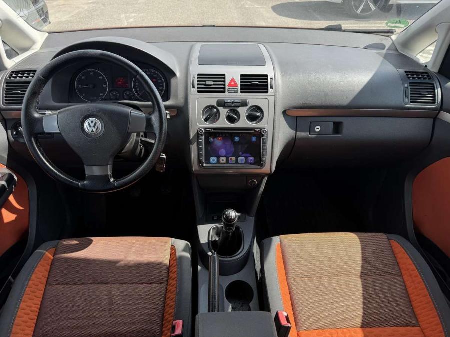 Oranžs Volkswagen cross-touran 2007 Viļņa, ar dzinēja tilpumu 1.97 L un nobraukumu 328 tūkst. km par 2990 €, foto 3 vietnē AUTOMOTO.COM.LV