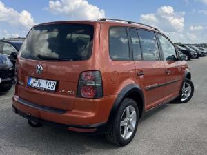 Oranžs Volkswagen cross-touran 2007 Viļņa, ar dzinēja tilpumu 1.97 L un nobraukumu 328 tūkst. km par 2990 €, foto 11 vietnē AUTOMOTO.COM.LV