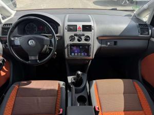 Oranžs Volkswagen cross-touran 2007 Viļņa, ar dzinēja tilpumu 1.97 L un nobraukumu 328 tūkst. km par 2990 €, foto 21 vietnē AUTOMOTO.COM.LV