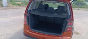 Oranžs Volkswagen cross-touran 2009 Marijampole, ar dzinēja tilpumu 2.00 L un nobraukumu 289 tūkst. km par 3350 €, foto 12 vietnē AUTOMOTO.COM.LV