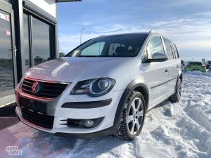 White Volkswagen cross-touran 2009 in Kaunas, with an engine capacity of 2.00 L and mileage of 268 thousand km for 4999 €, photo 34 on AUTOMOTO.COM.LV