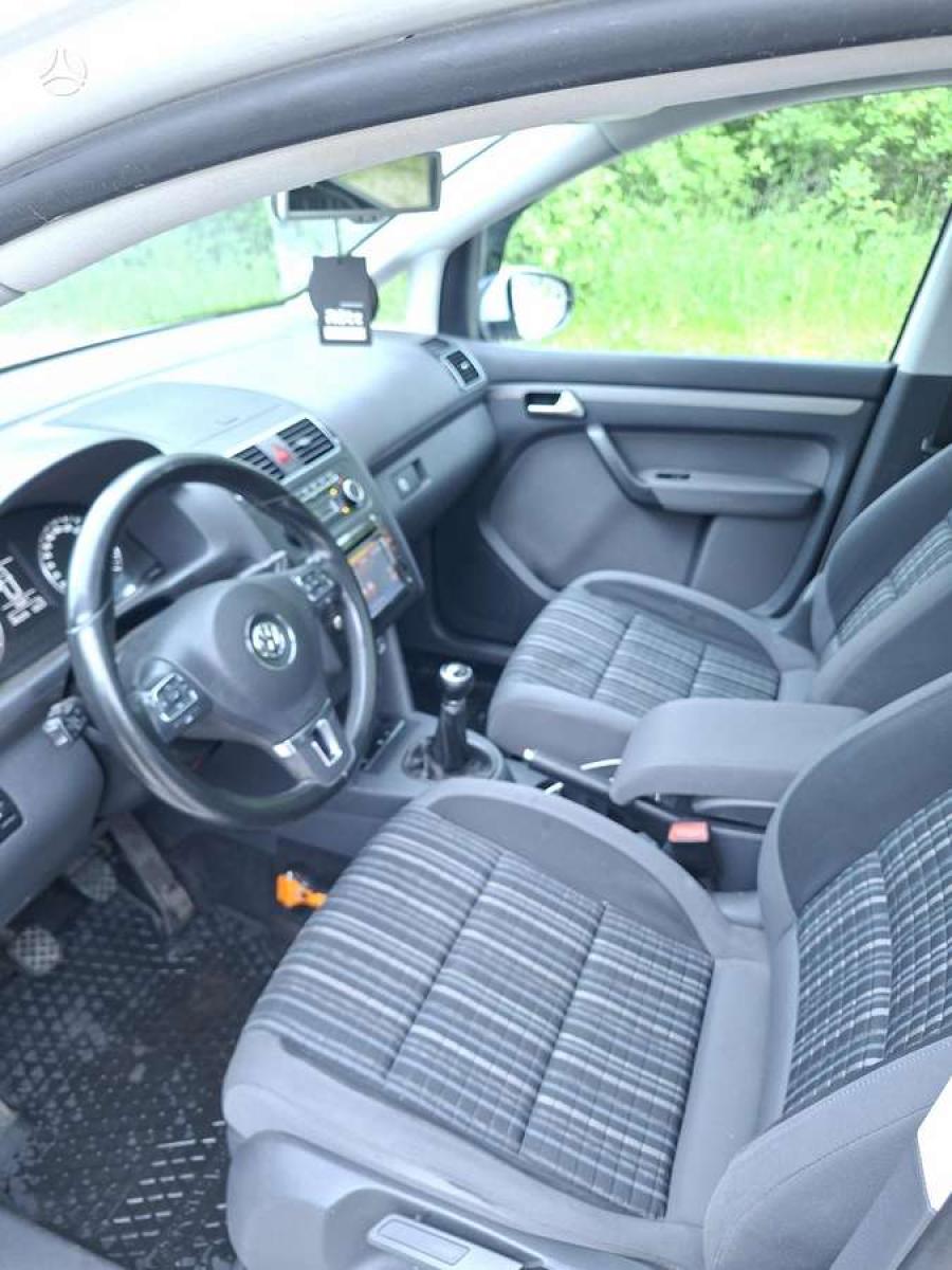 Balts Volkswagen cross-touran 2013 Ukmergė, ar dzinēja tilpumu 1.60 L un nobraukumu 211 tūkst. km par 5450 €, foto 7 vietnē AUTOMOTO.COM.LV